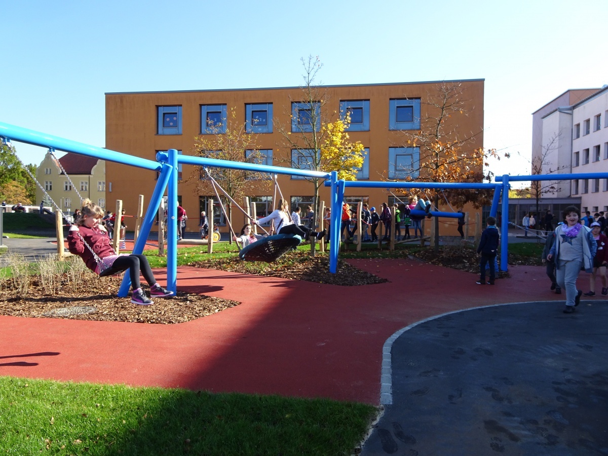 Disabled-accessible playground redesign in Hoyerswerda • Playground ...