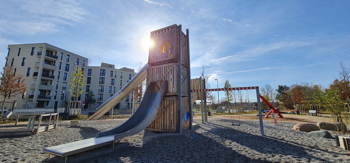 The "Gleisharfe" Play Areas in Munich-Neuaubing • Playground@Landscape